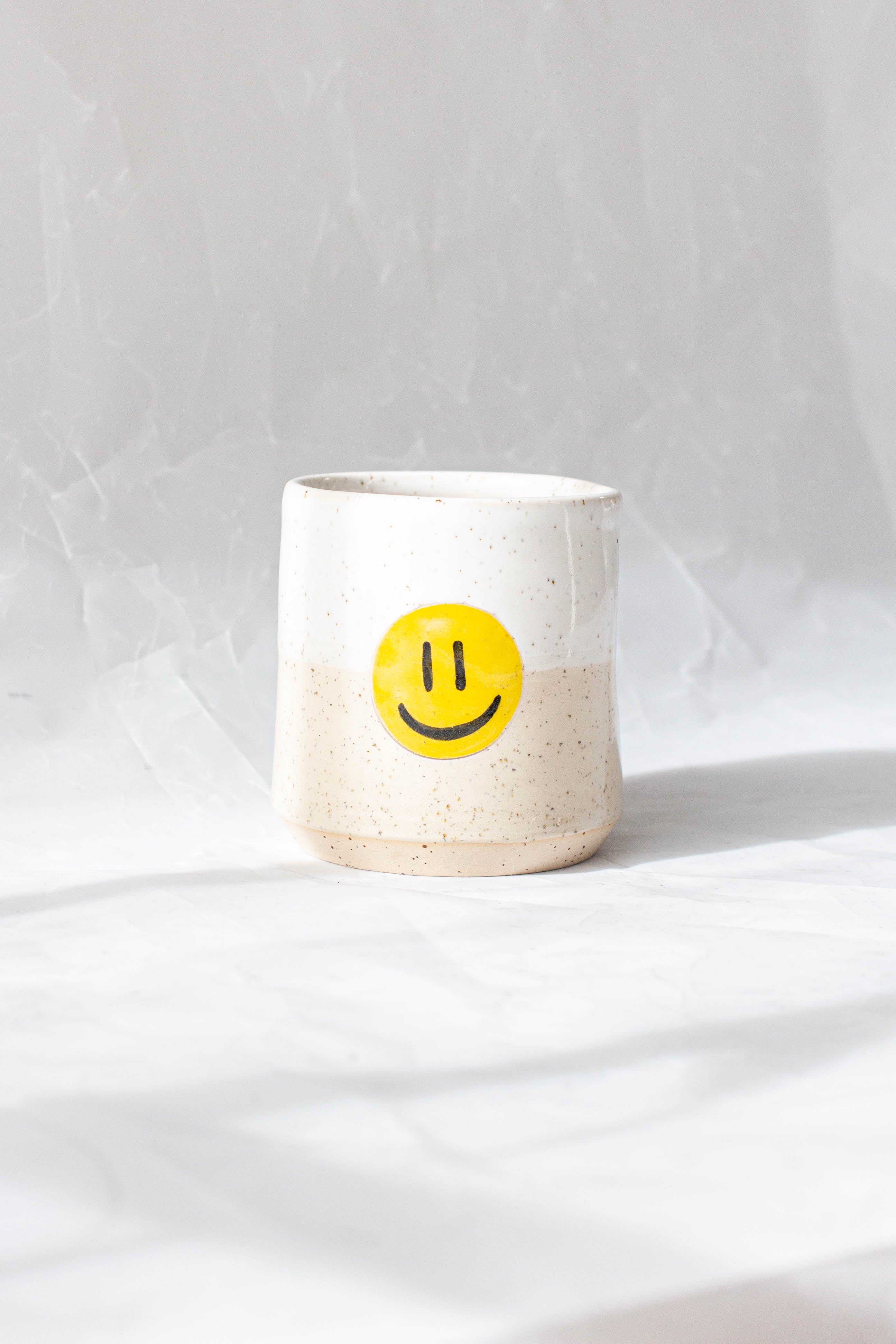 Smiley Face Tumbler – Crushes